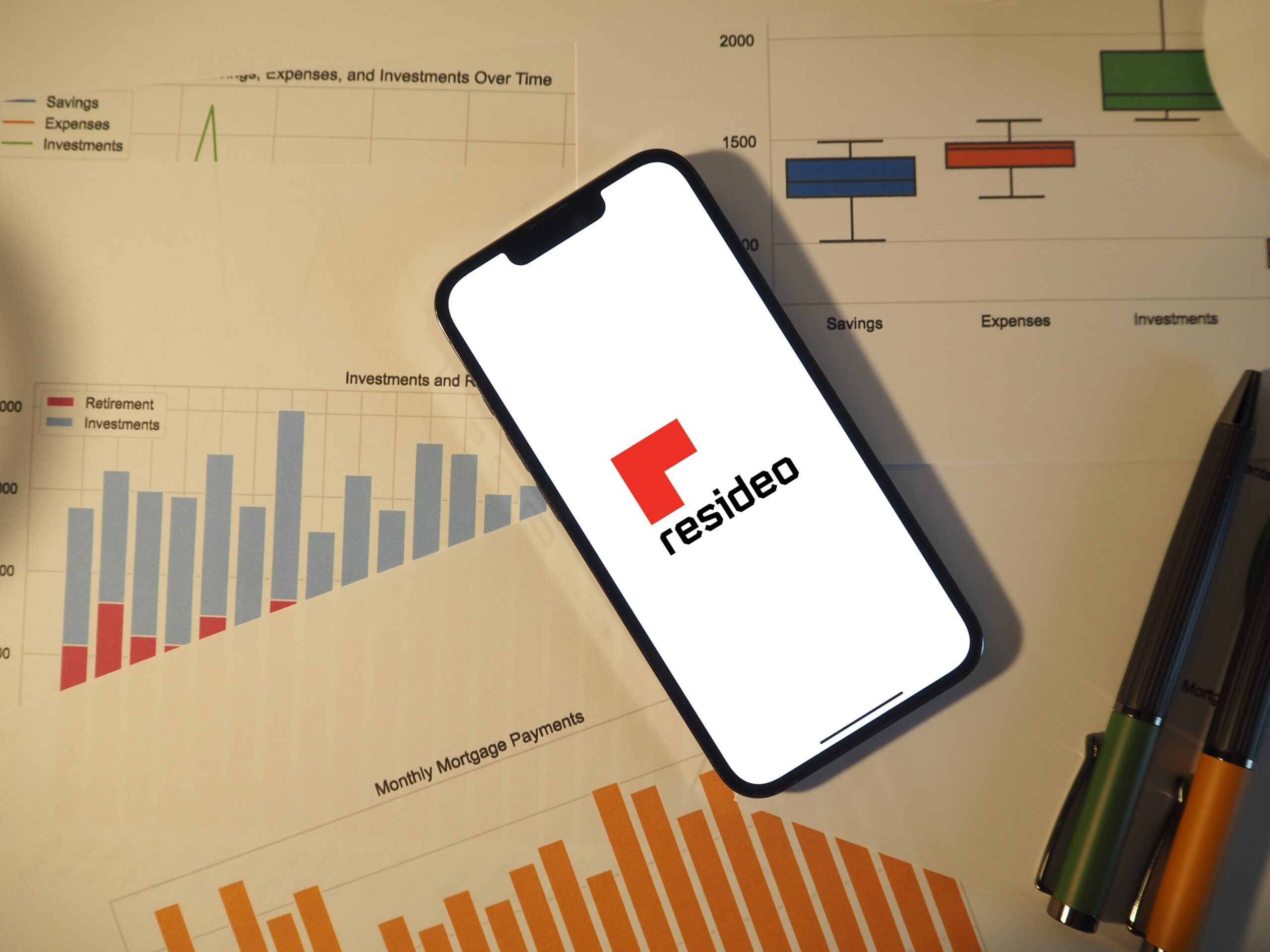 Resideo Q1 earnings show flat digital sales for distributor arm