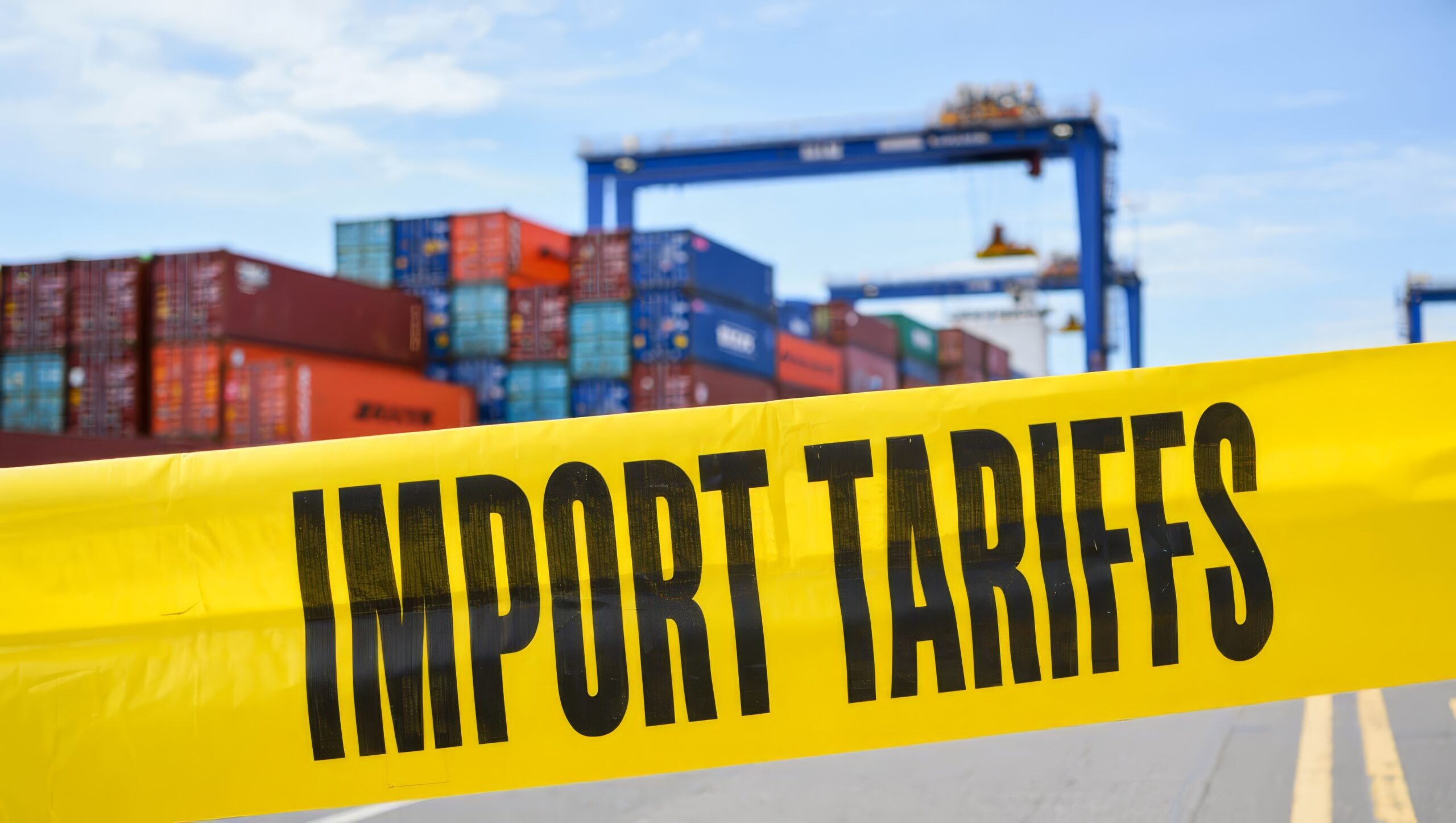 Tariffs lead cross-border ecommerce to roadblocks