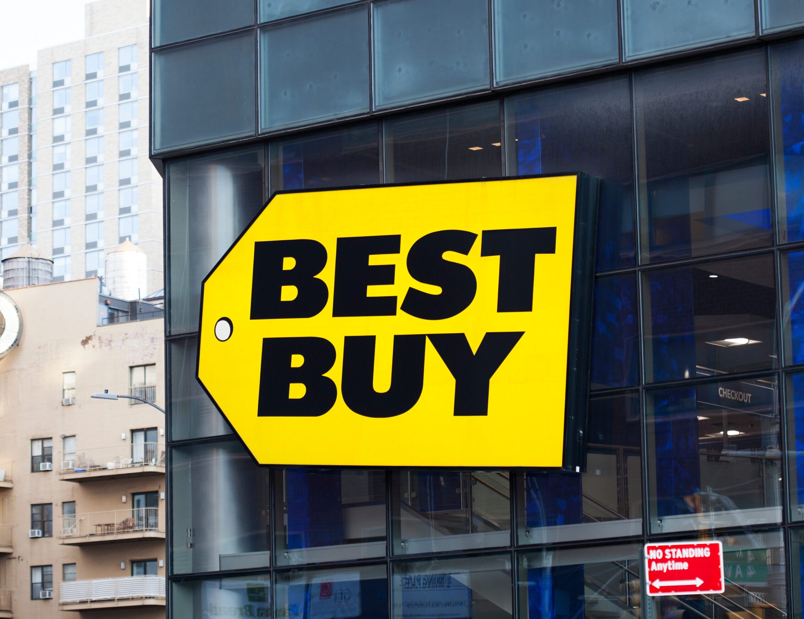 Best Buy grows ecommerce sales, launches online marketplace