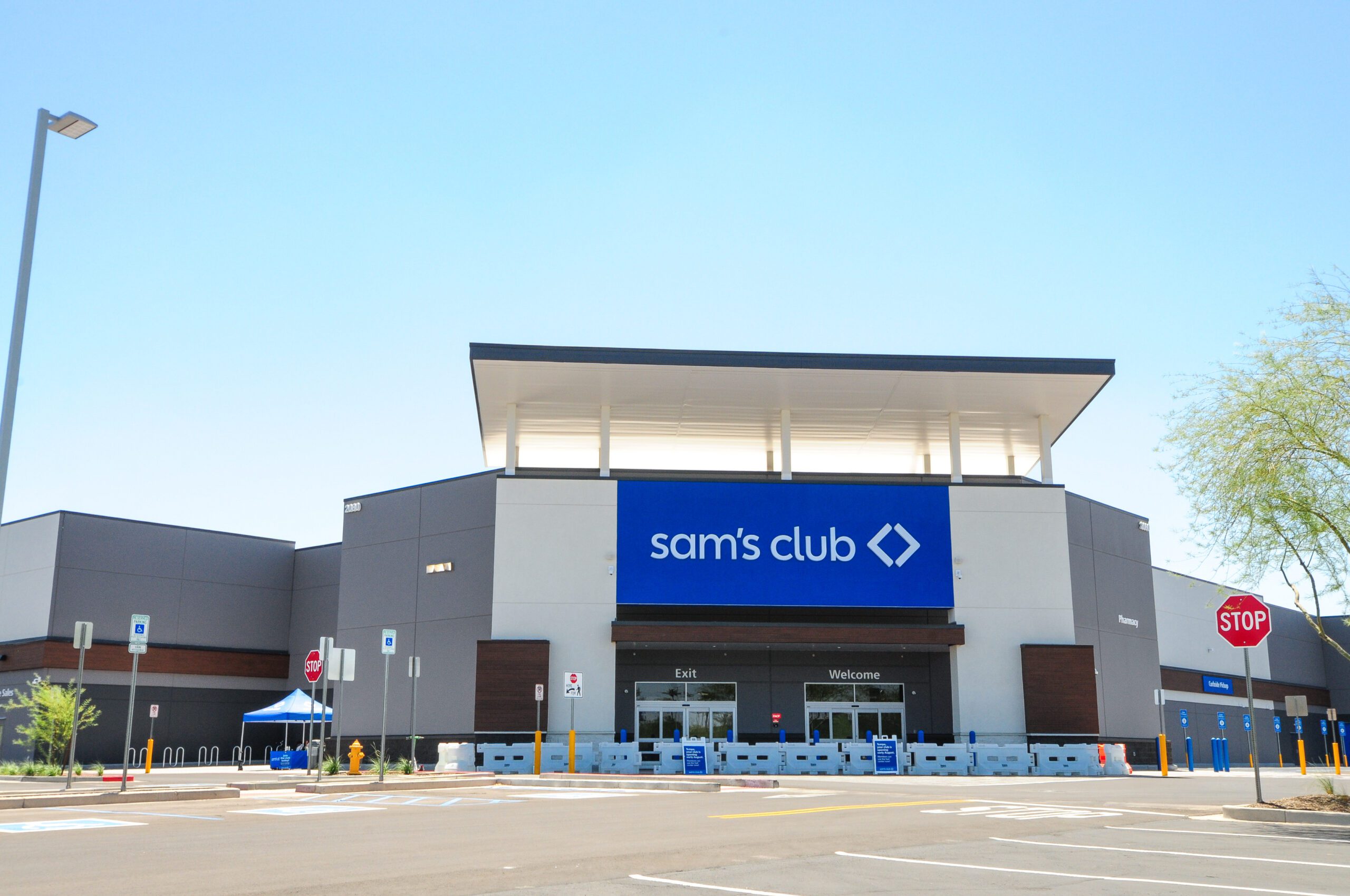 Recap: Moves retailers with retail media networks made in 2025