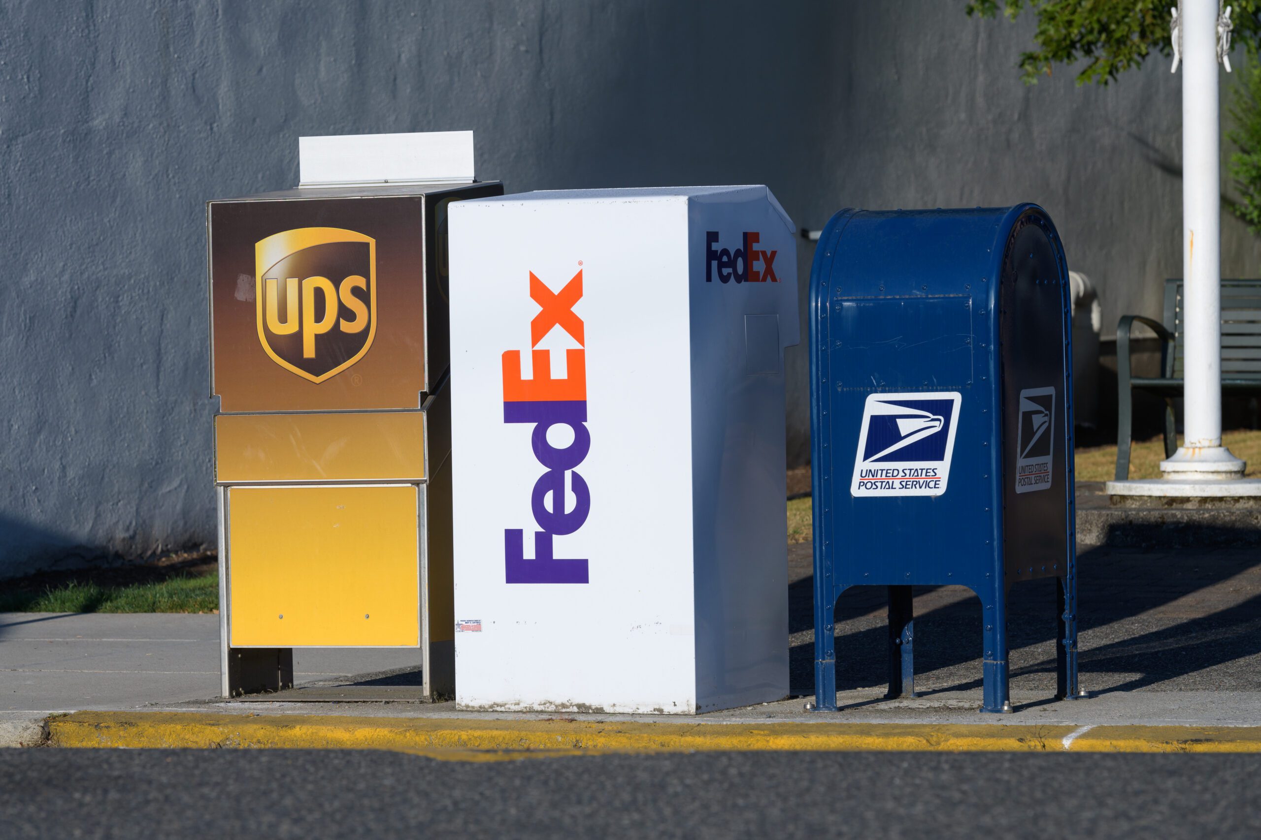 Carriers' shipping surcharges reshape ecommerce economics
