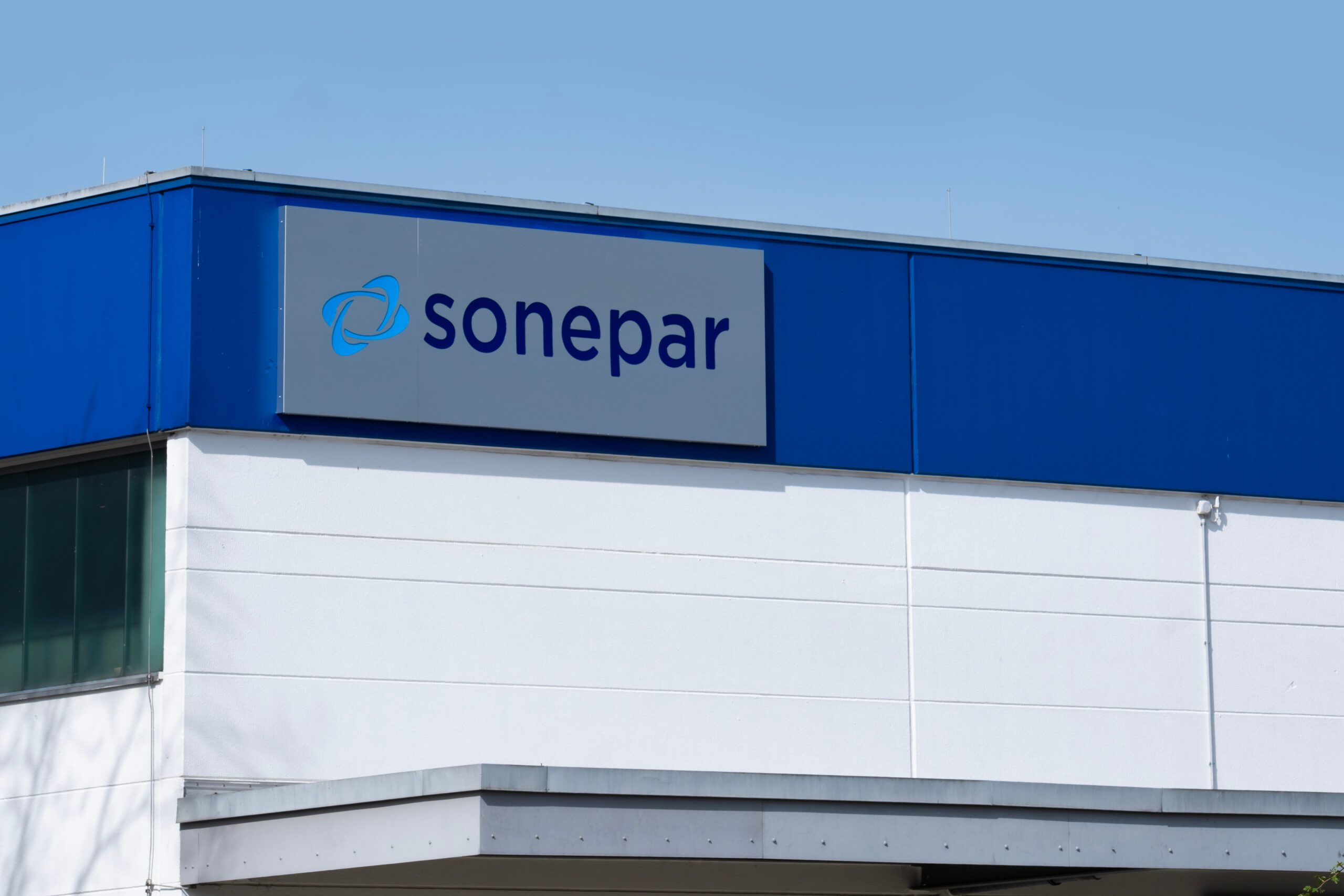 Sonepar digital sales jump 50% to $13.9 billion in 2025